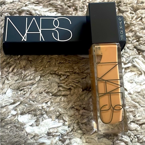 NARS | Makeup | Nars Natural Radiant Foundation | Poshmark